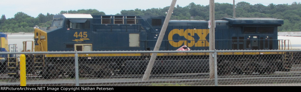 CSX 445